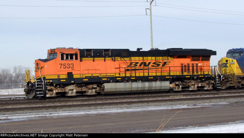 BNSF 7533